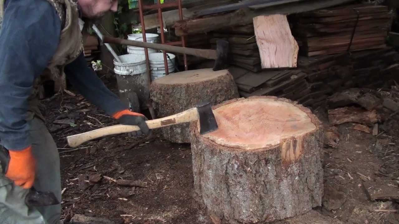How To Split Large Logs With An Axe - Best Saw Guidee