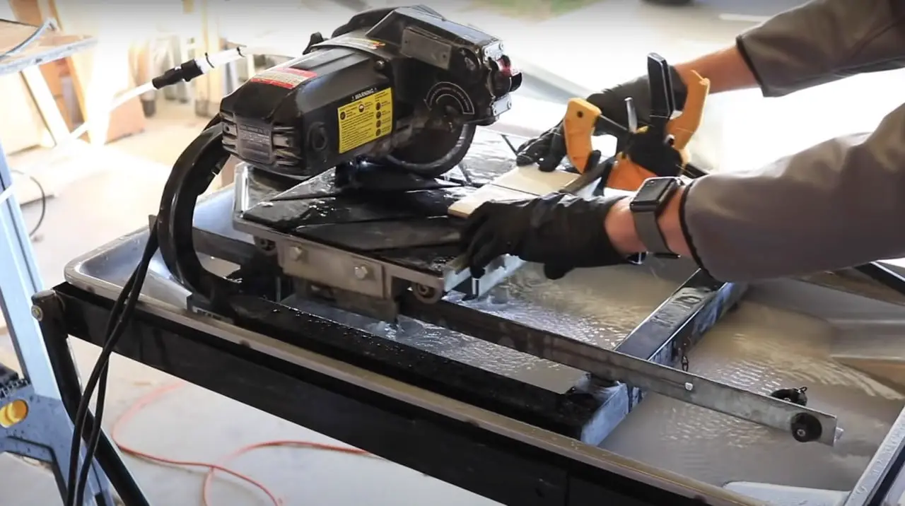 Why Ceramic Tile Chipping When Cutting? [Answered] - Best Saw Guidee