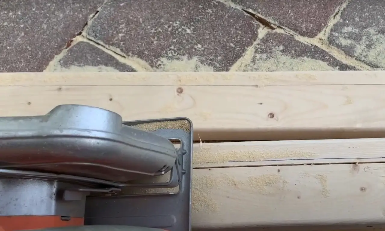 What Size Circular Saw to Cut 2X4 - Best Saw Guidee