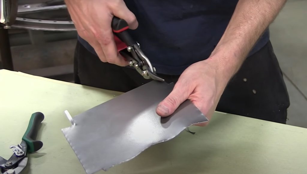how-thick-can-tin-snips-cut-aluminum-saw-summary