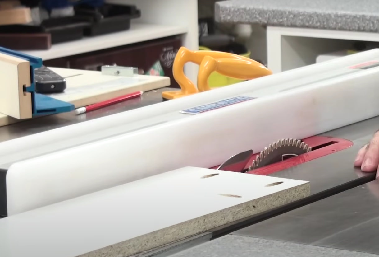 How To Cut Melamine Without Chipping The Jigsaw - Best Saw Guidee